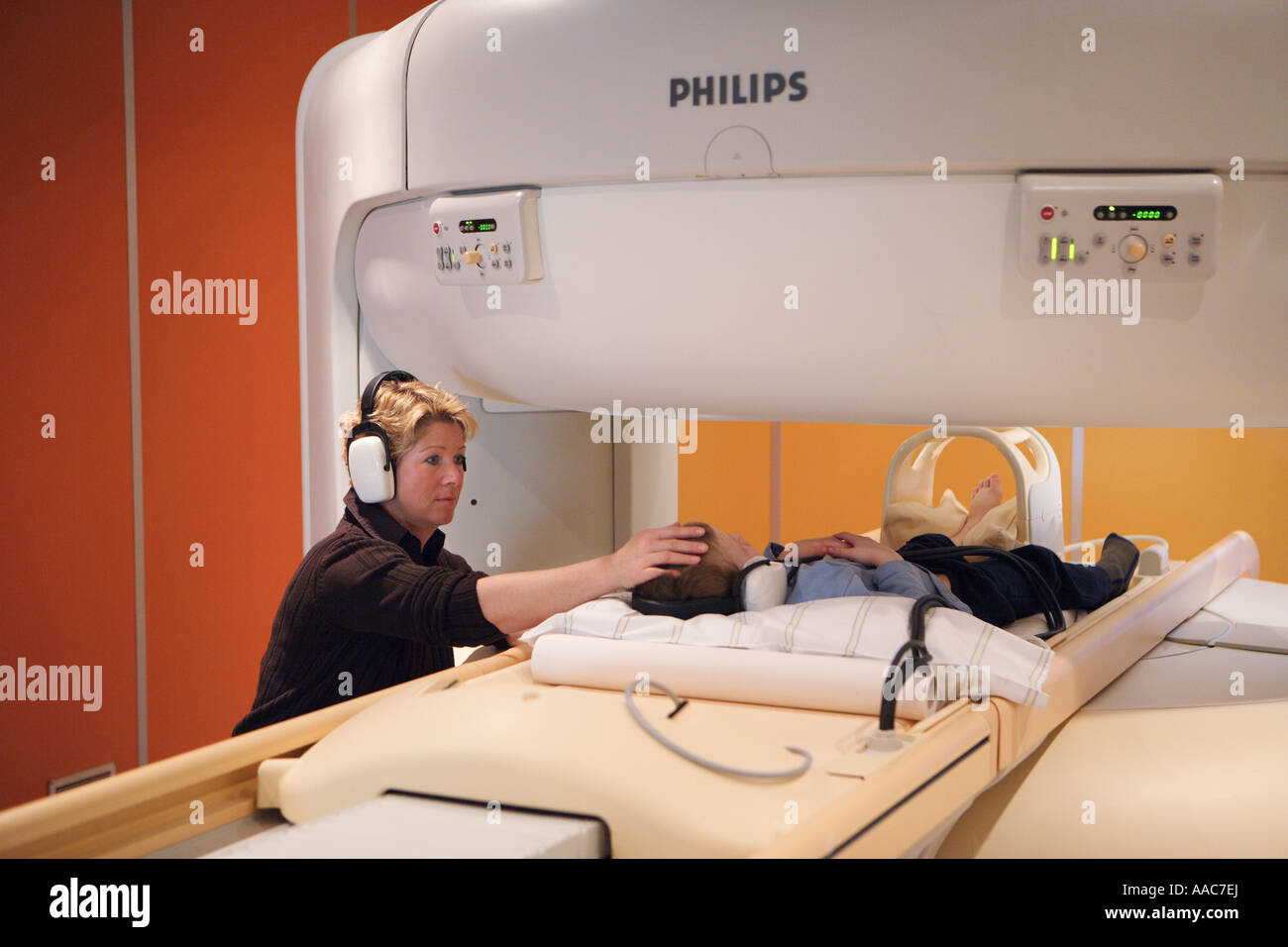 Offene resonanz -Fotos und -Bildmaterial in hoher Auflösung – Alamy