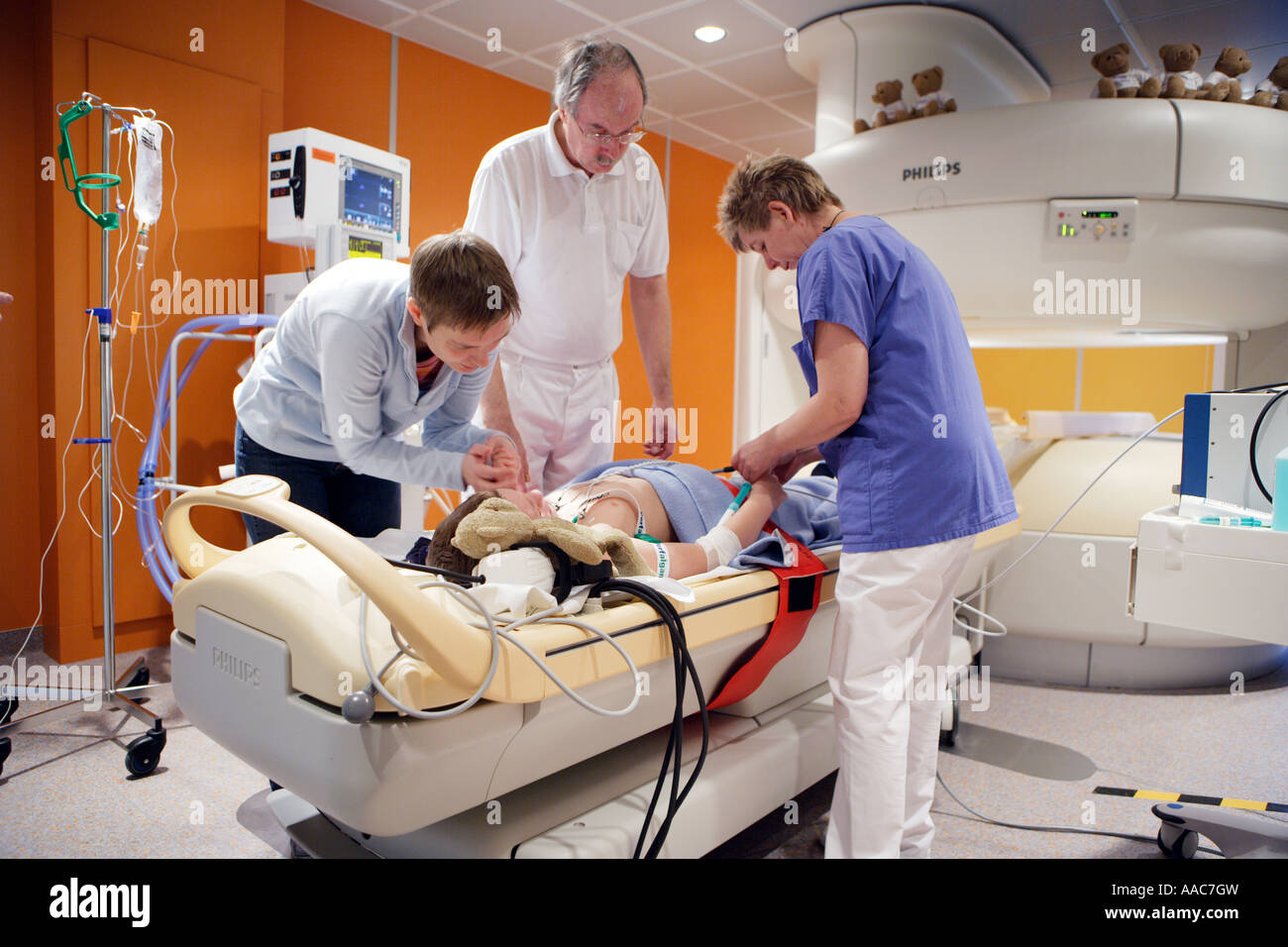 Offene MRT in der Altonaer Kinderkrankenhaus s Stockfotografie - Alamy