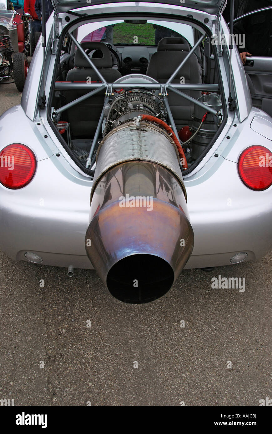 "Jet-Triebwerk von Hubschrauber installiert ^ 2000 VW Käfer Automobil ...