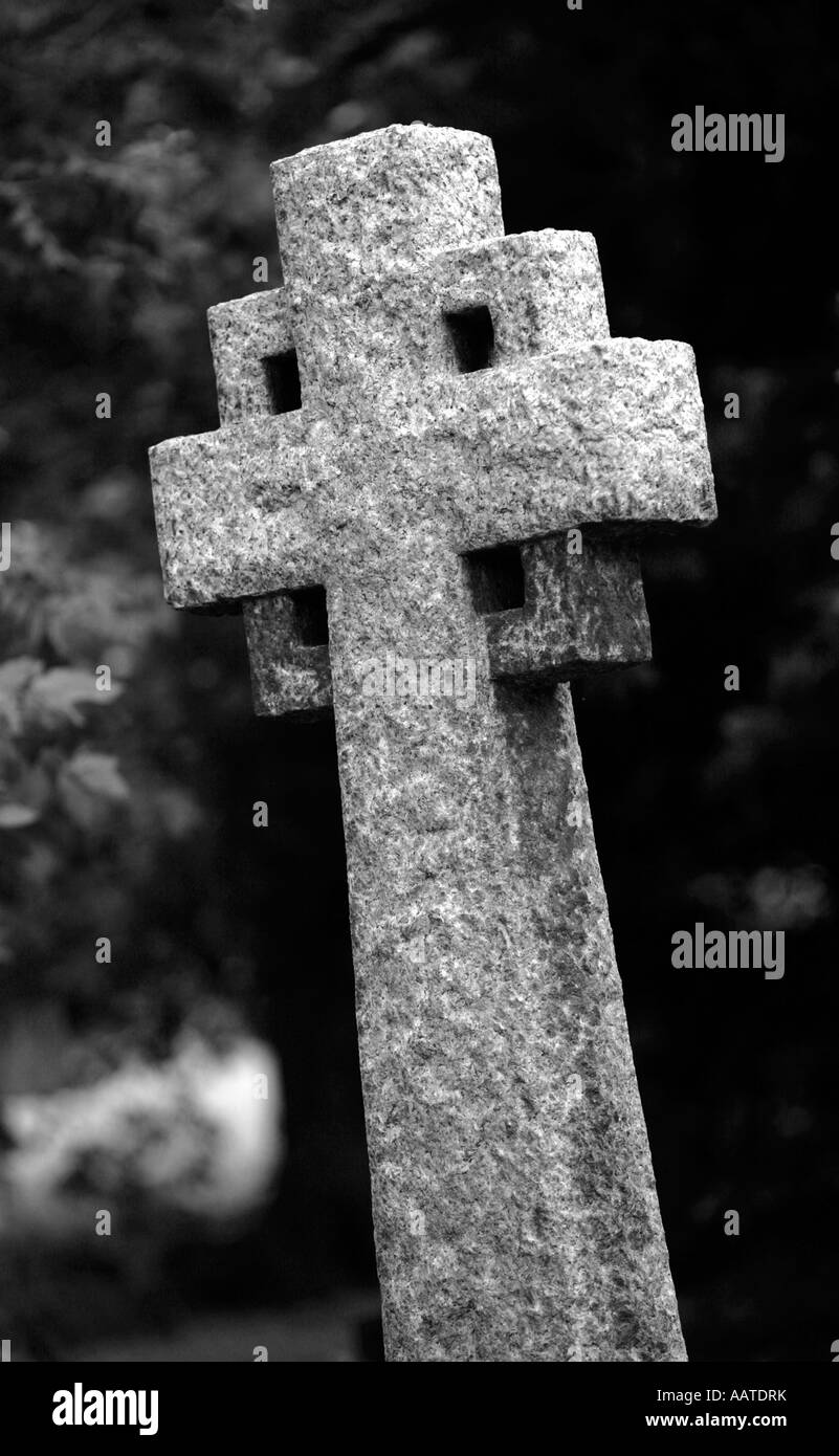 Keltisches schnitzen Schwarzweiß-Stockfotos und -bilder - Alamy