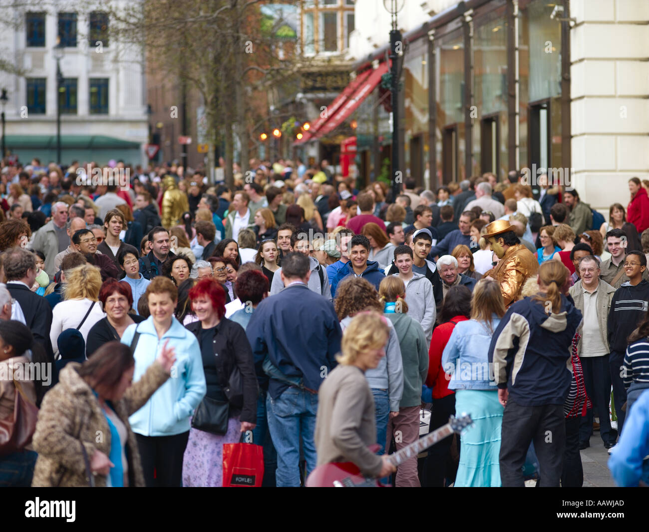 Die massen -Fotos und -Bildmaterial in hoher Auflösung – Alamy