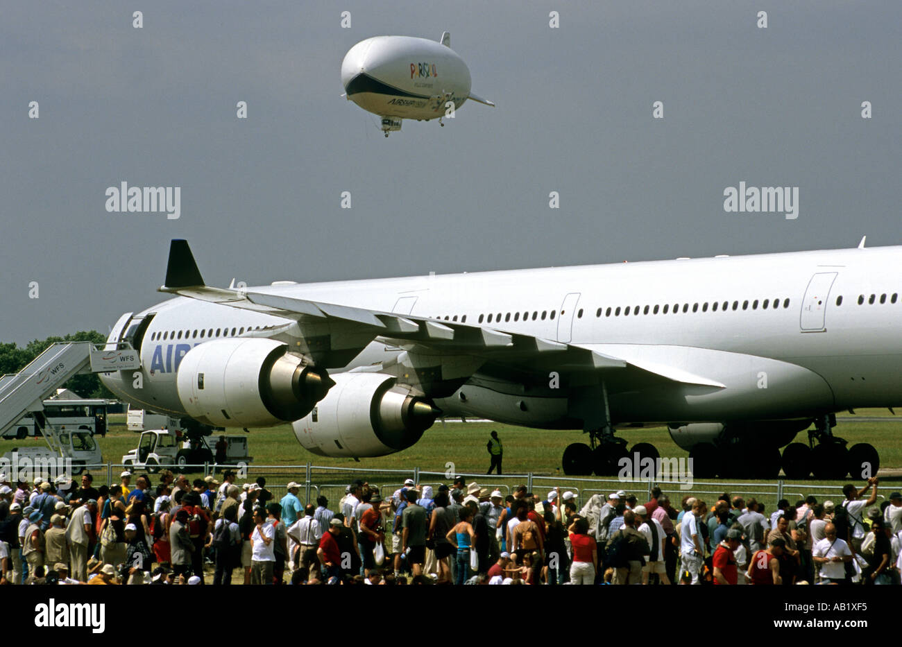 Luftschiff zeppelin -Fotos und -Bildmaterial in hoher Auflösung – Alamy