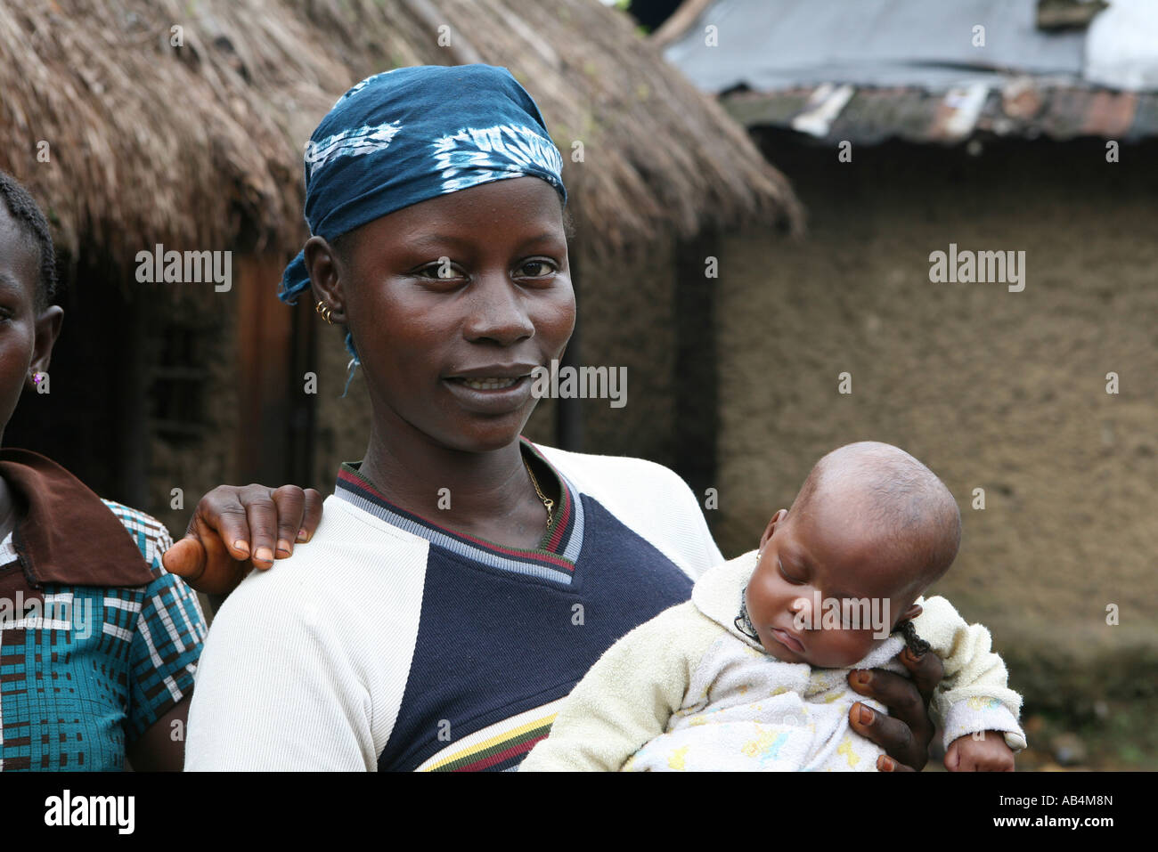 Dorfbewohner mutter kind baby armut arme jugend lebenserwartung -Fotos ...
