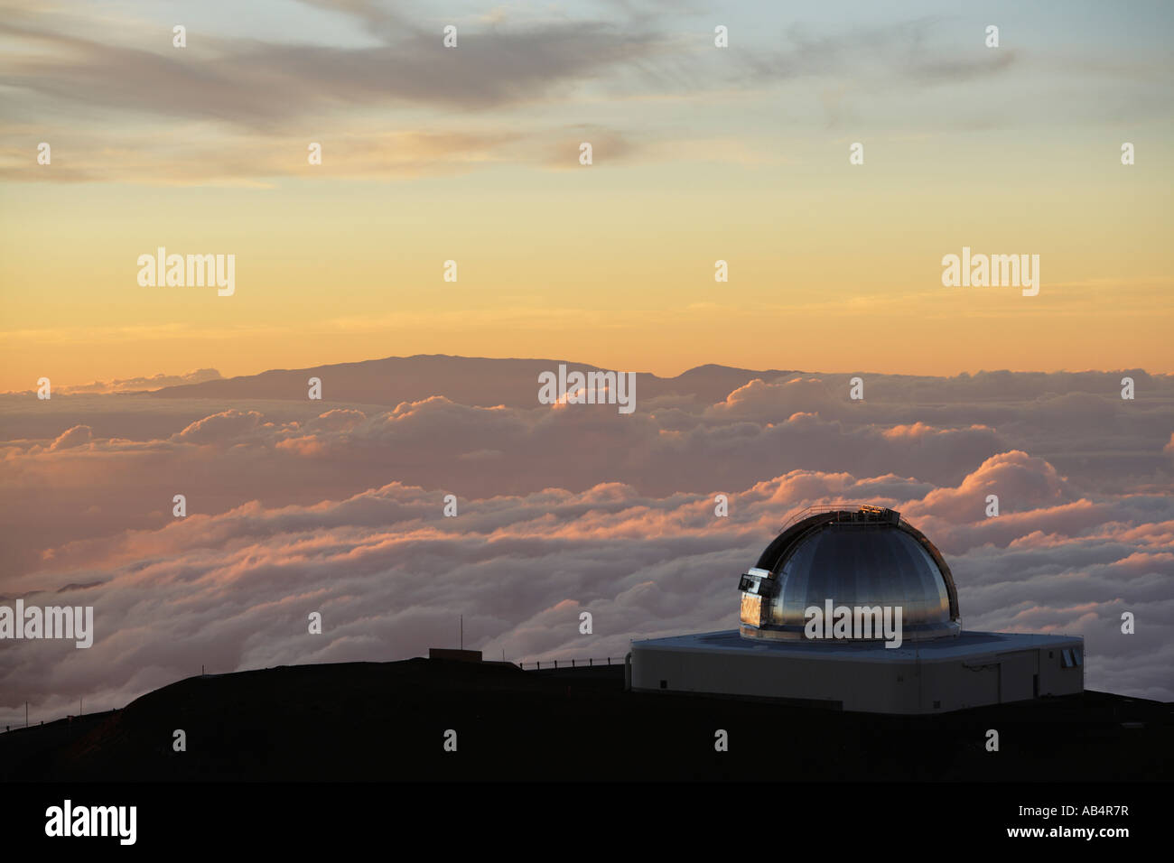 Nasa infrarot teleskop anlage -Fotos und -Bildmaterial in hoher ...