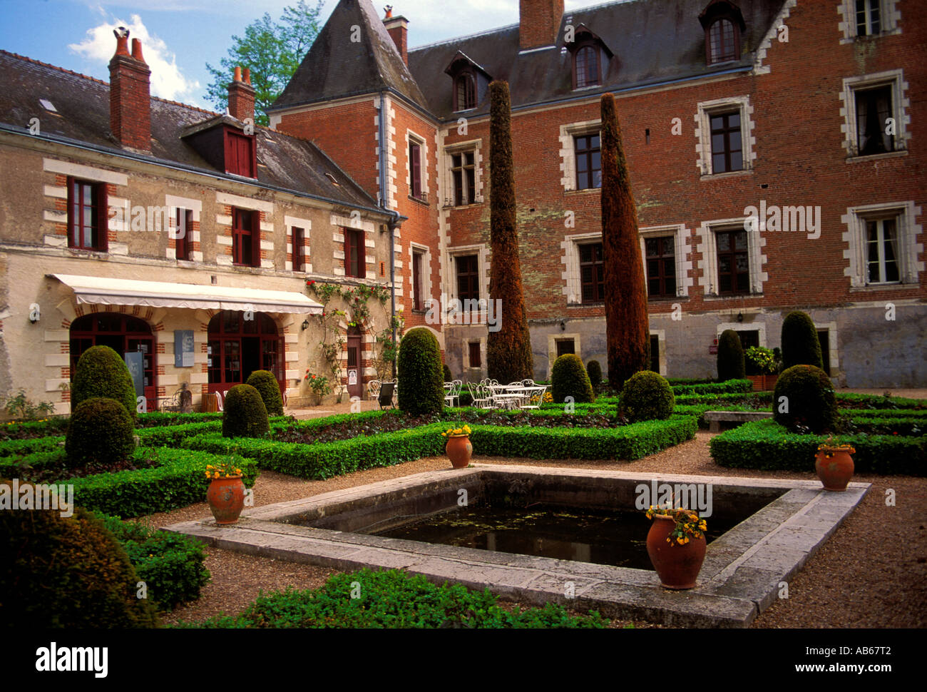 Le clos luce -Fotos und -Bildmaterial in hoher Auflösung – Alamy