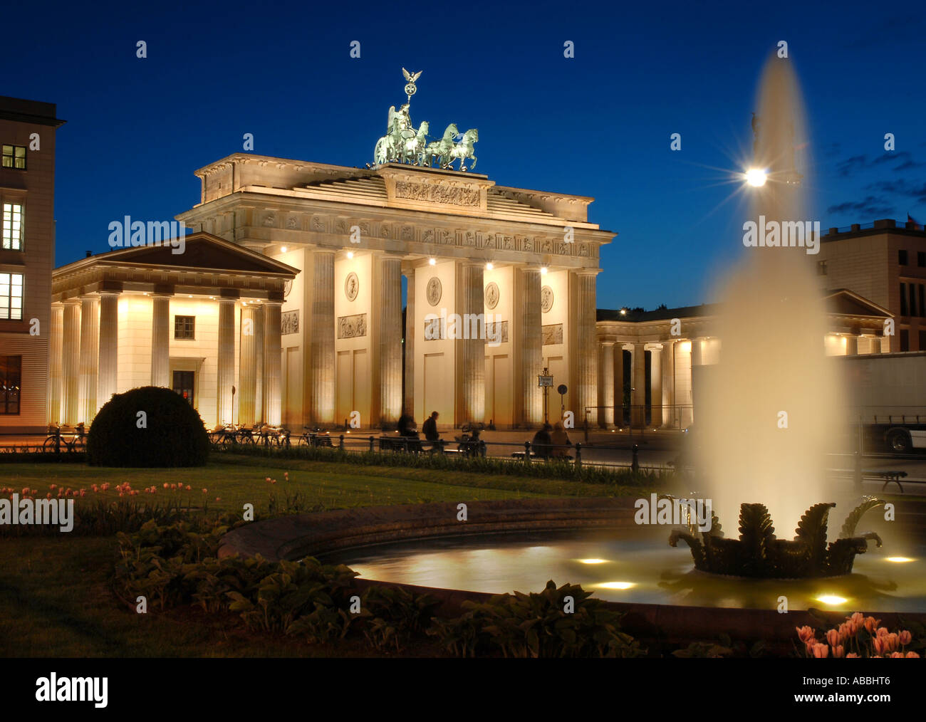 Berlin Brandenburger Tor Brandenburger Tor Pariser Platz Paris Platz ...