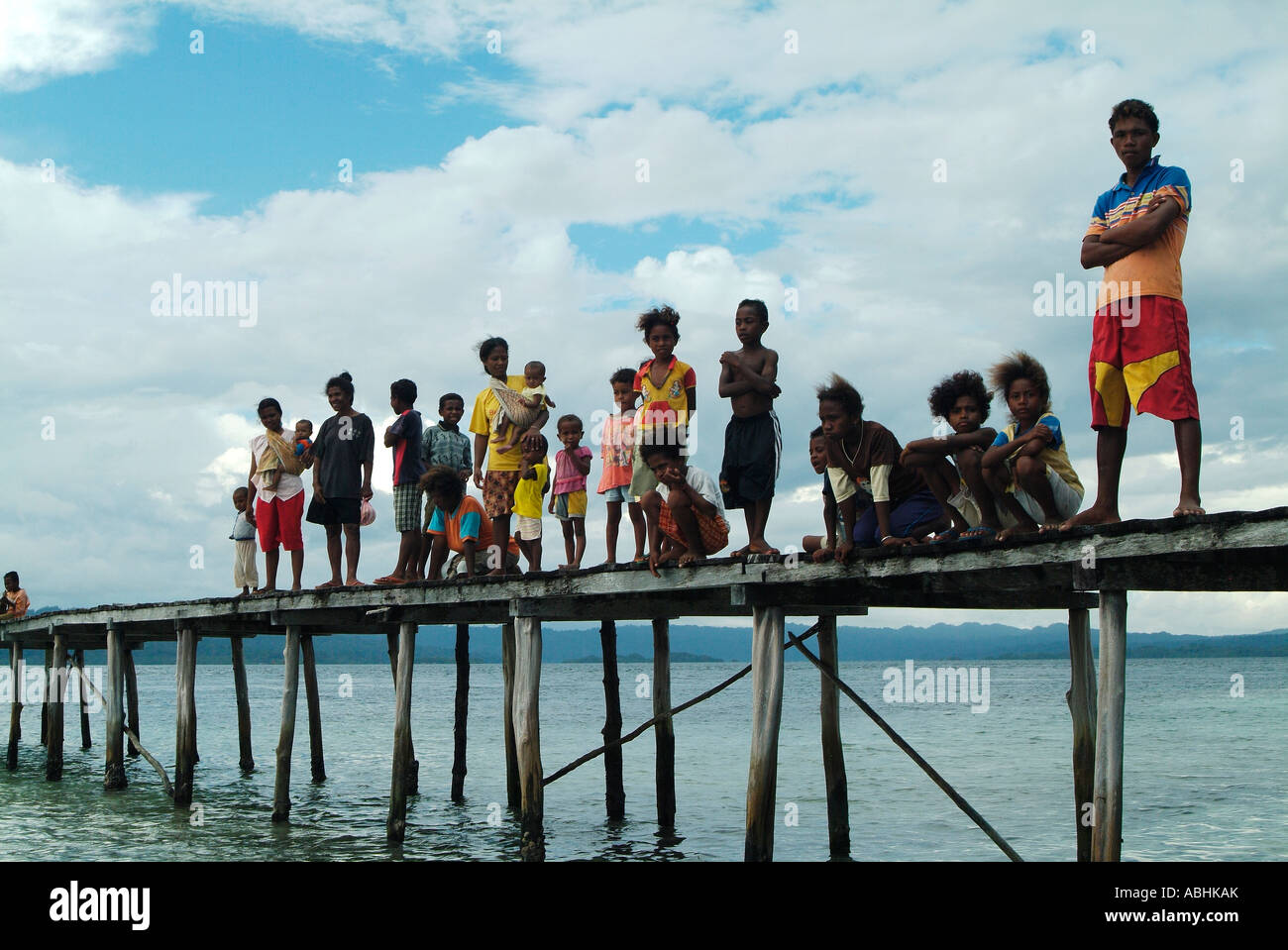 Raja ampat children -Fotos und -Bildmaterial in hoher Auflösung – Alamy