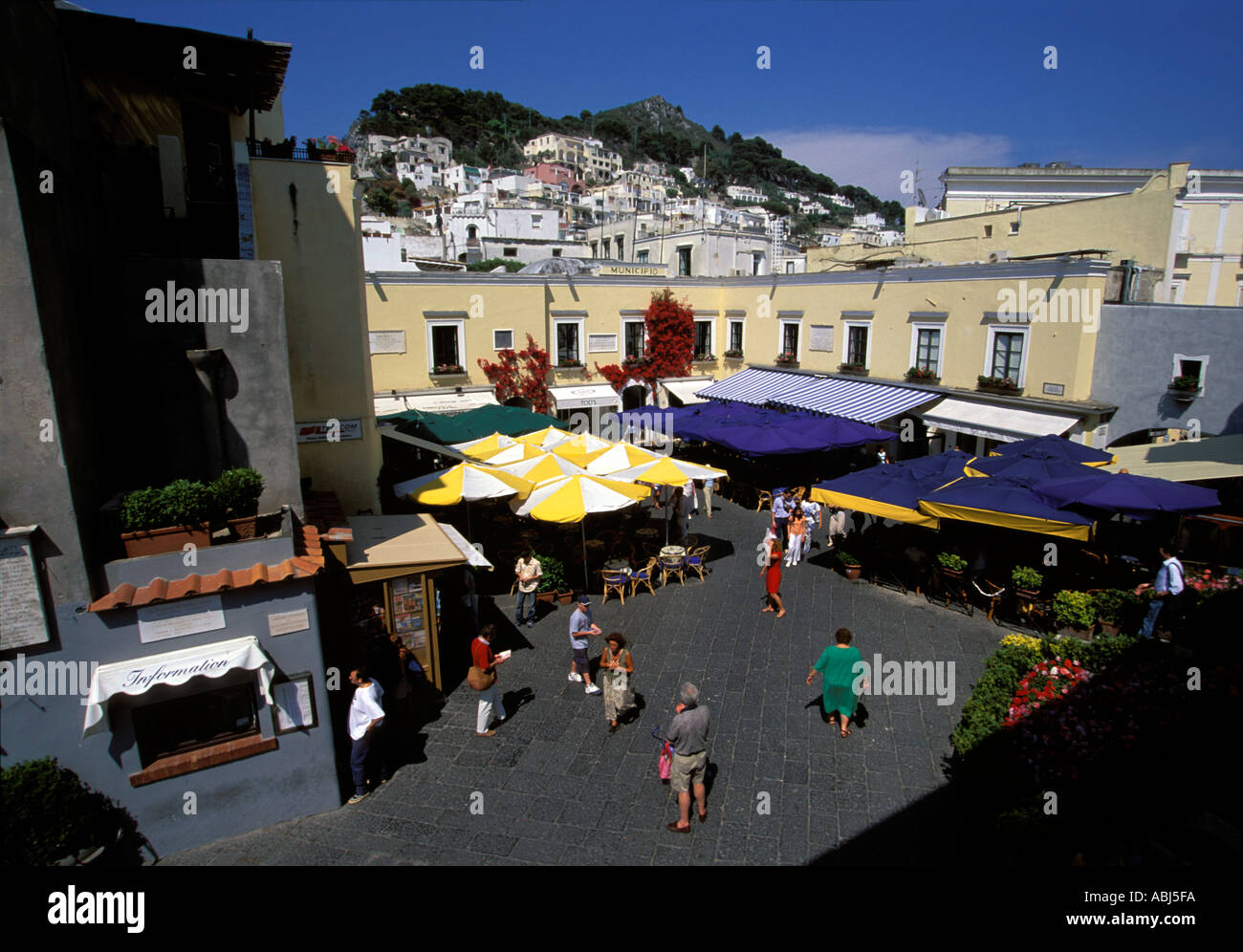 Die Insel Capri (Piazzetta Umberto Primo), Neapel, Italien ...