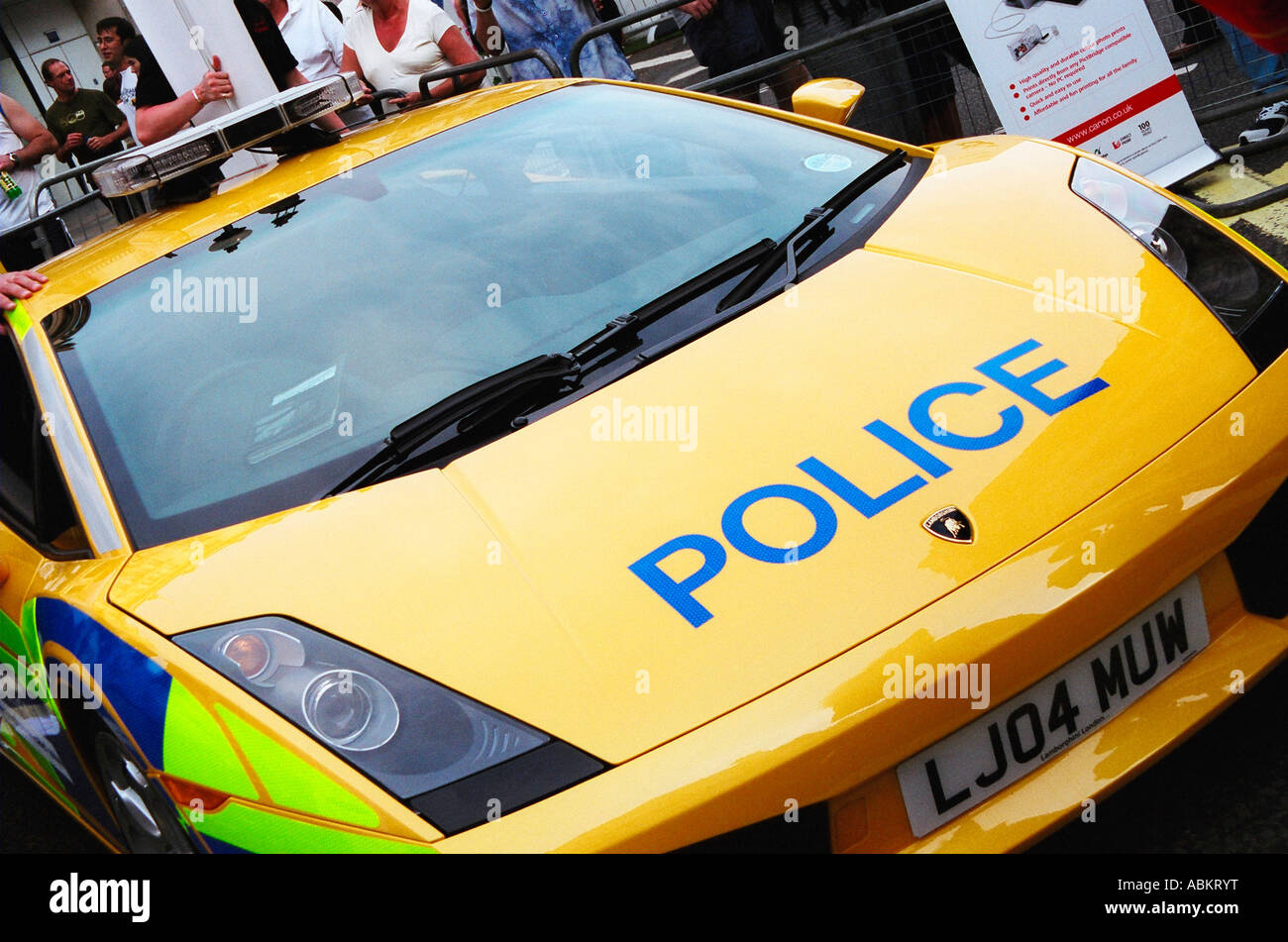 Auto polizei lamborghini -Fotos und -Bildmaterial in hoher Auflösung ...