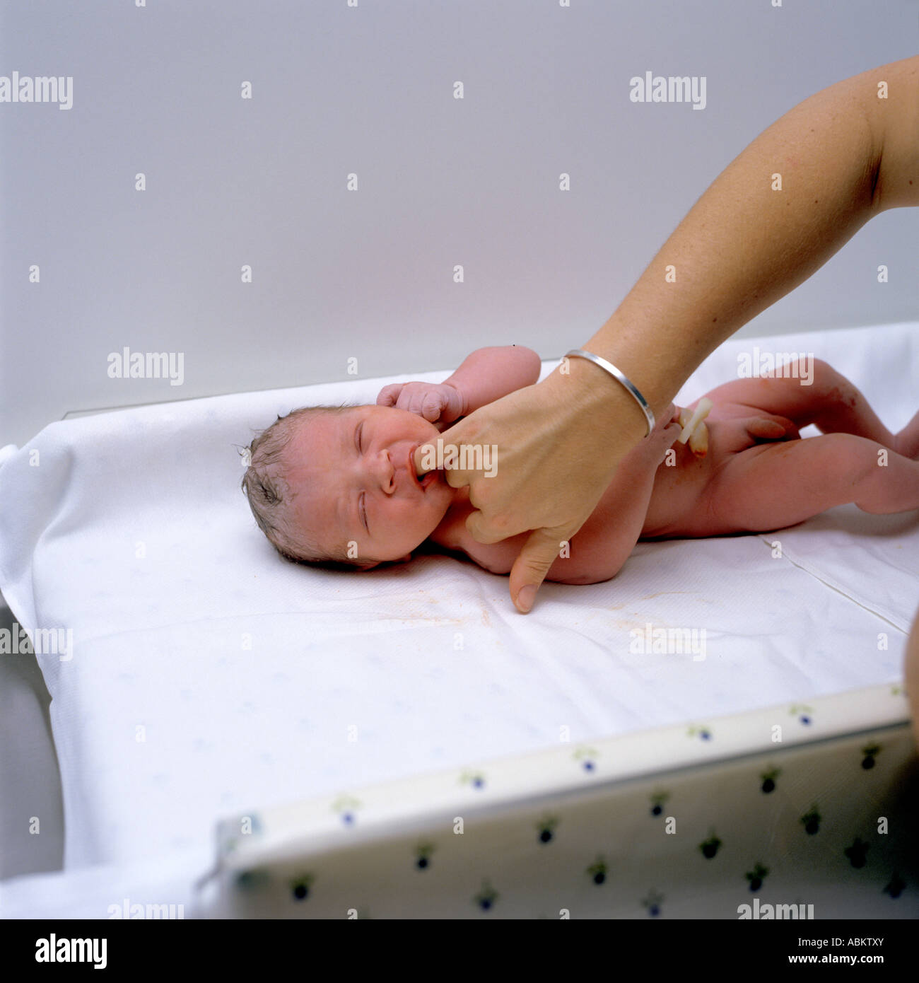 Apgar test -Fotos und -Bildmaterial in hoher Auflösung – Alamy