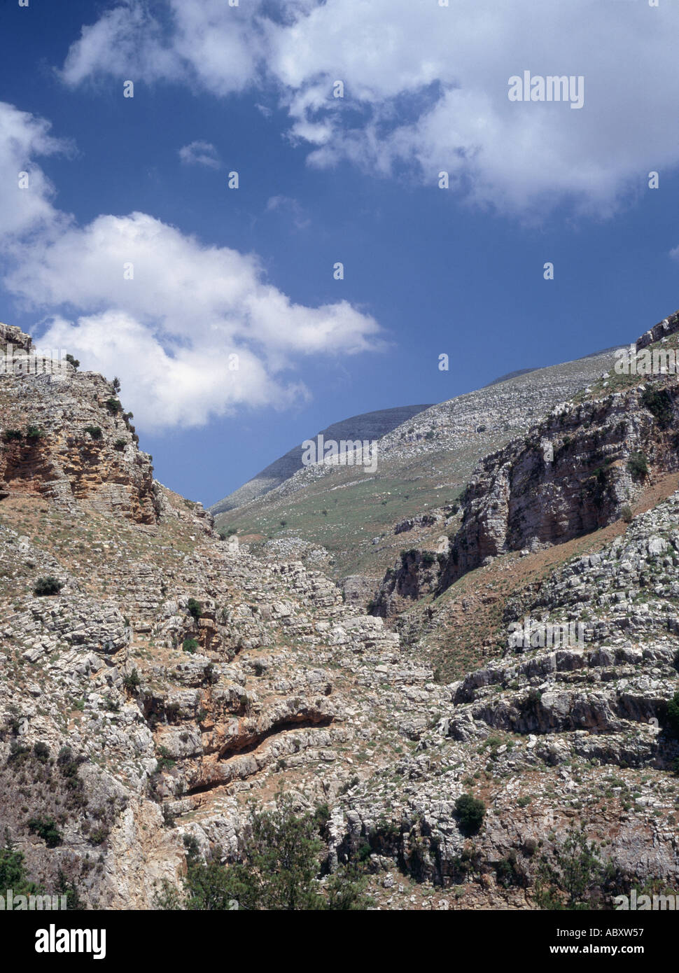 Montieren Sie Atavyros auf der griechischen Insel Rhodos ...