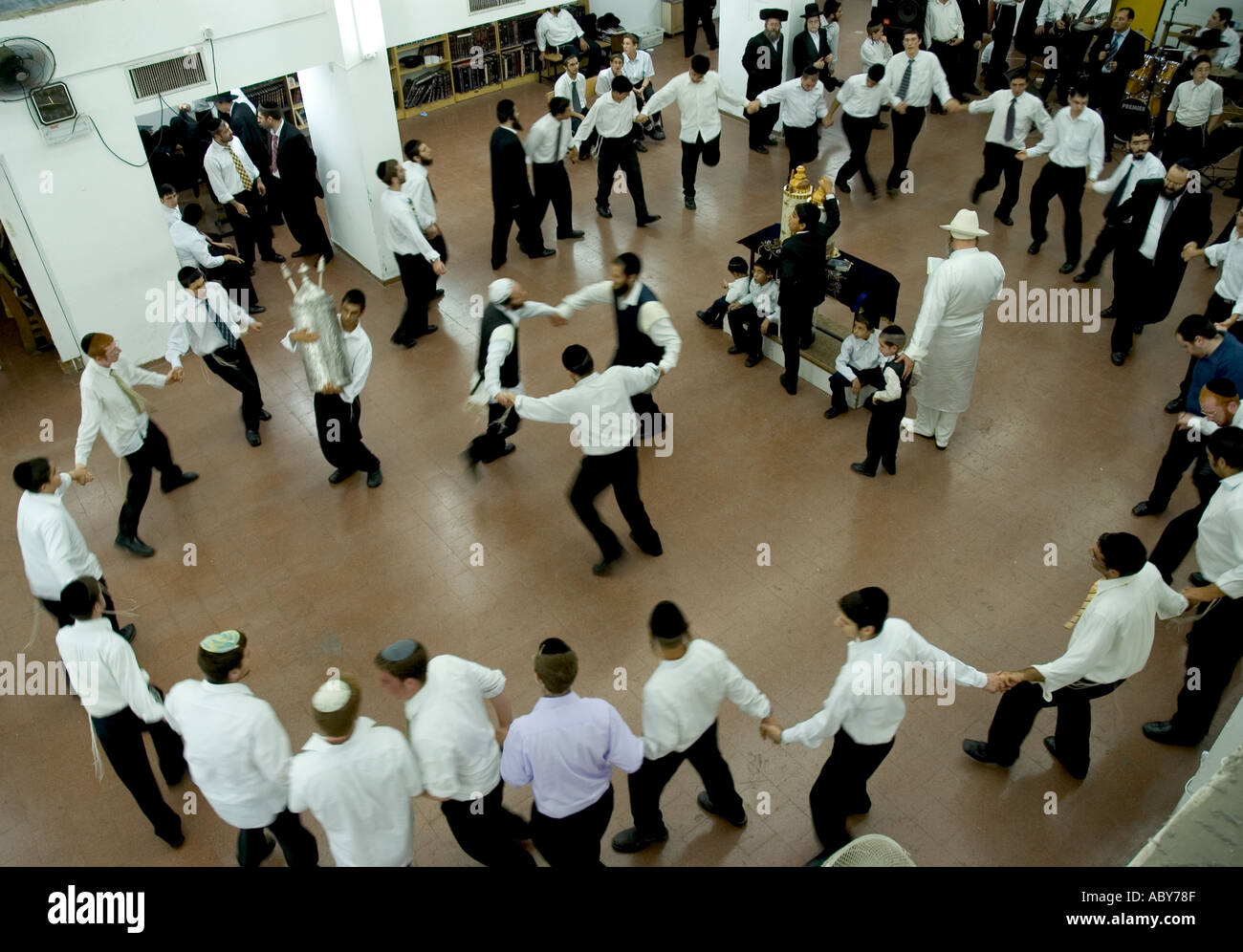 Simhat thora -Fotos und -Bildmaterial in hoher Auflösung – Alamy