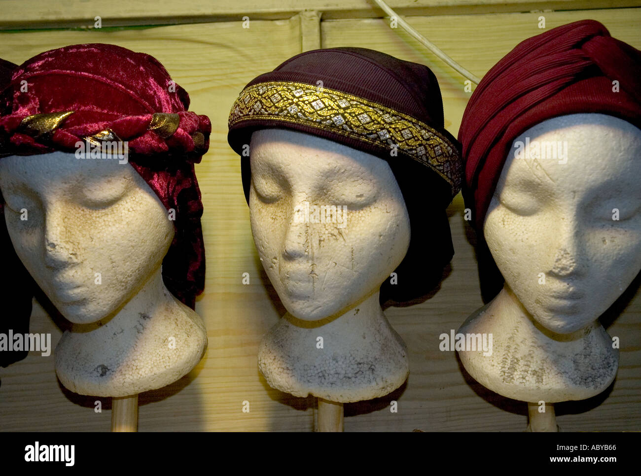 Ultraorthodoxe jüdische frauen -Fotos und -Bildmaterial in hoher ...