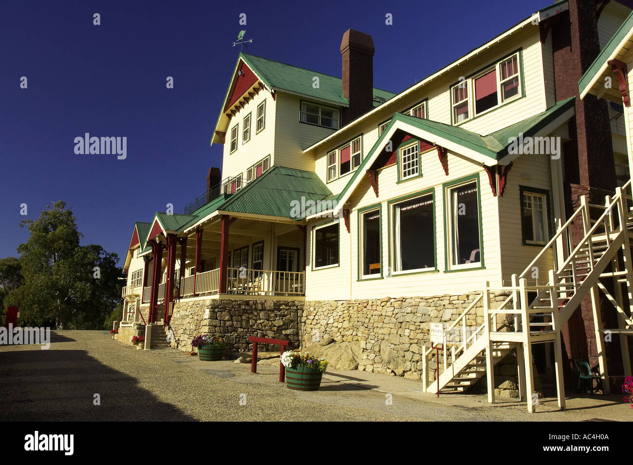 Das chalet mt buffalo -Fotos und -Bildmaterial in hoher Auflösung – Alamy
