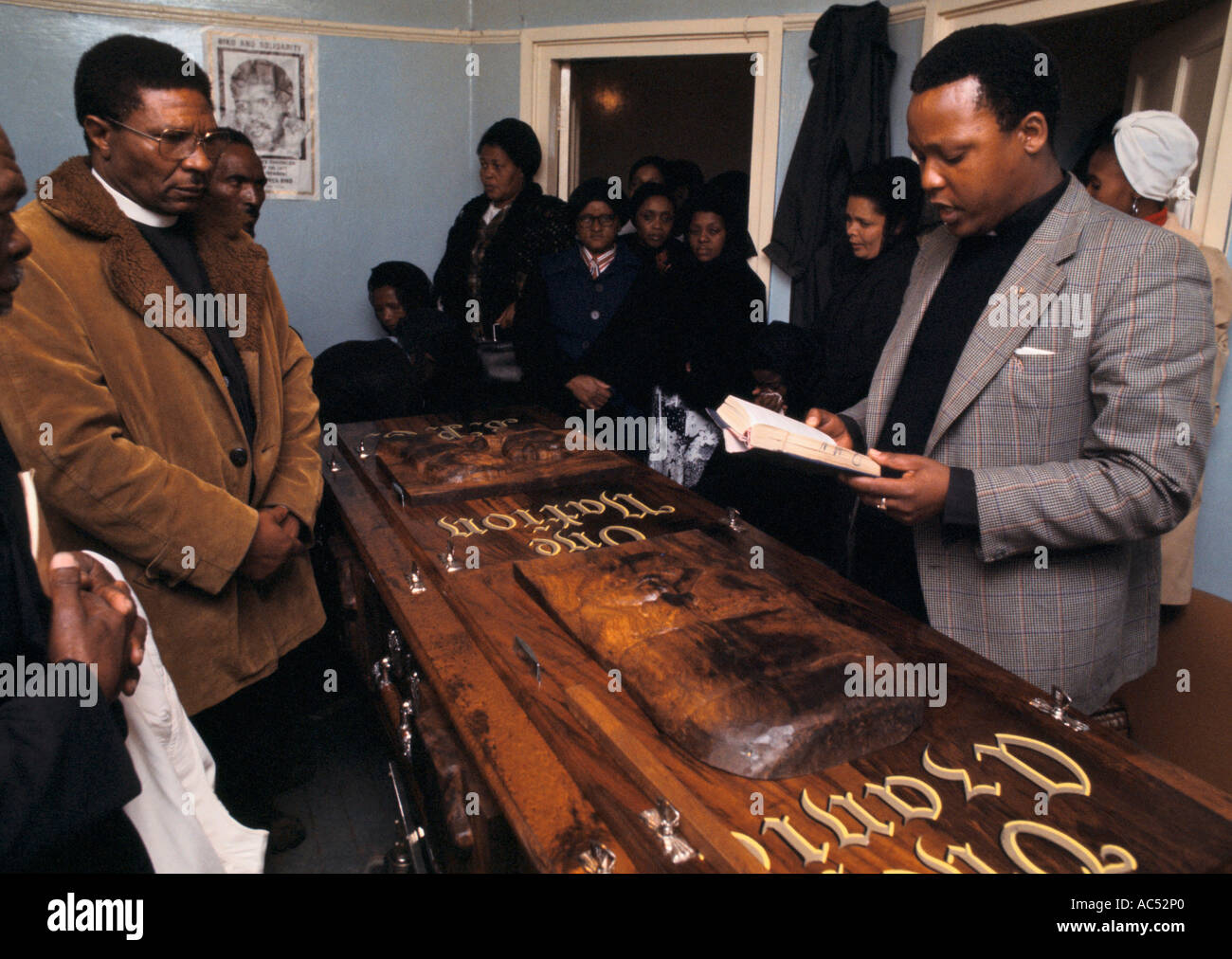 Bikos familie -Fotos und -Bildmaterial in hoher Auflösung – Alamy