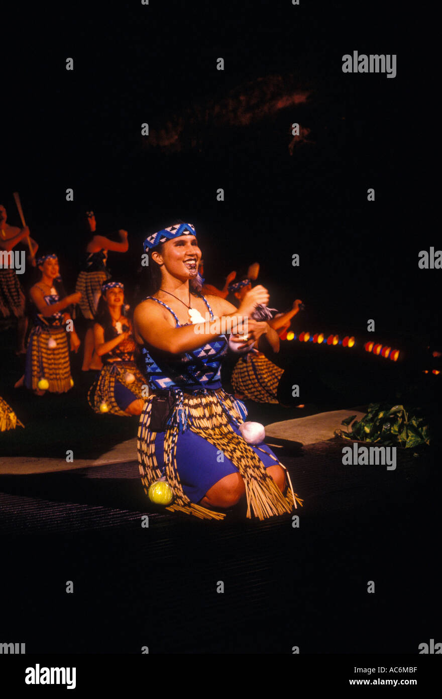 Maori Frau, Student, Maori Tanz, Tänzer, tanzen, Polynesian Cultural ...
