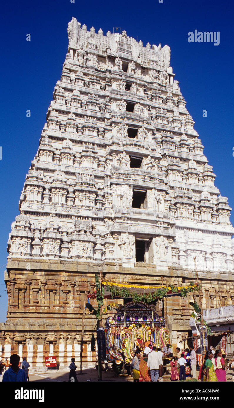 Tirupati temple andhra pradesh -Fotos und -Bildmaterial in hoher Auflösung – Alamy