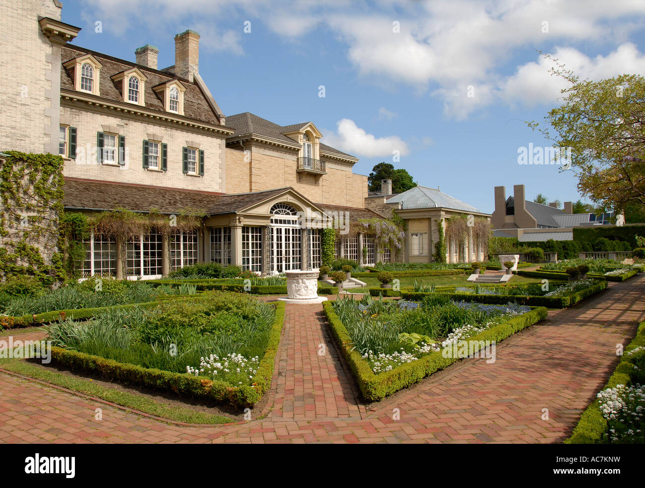 George eastman house garden rochester -Fotos und -Bildmaterial in hoher ...