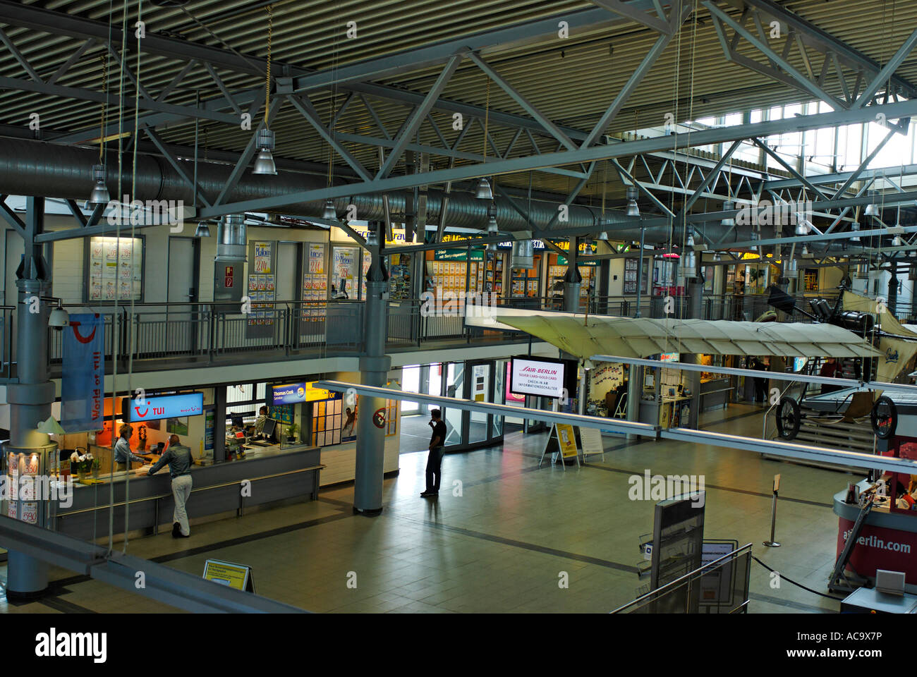 Paderborn lippstadt airport -Fotos und -Bildmaterial in hoher Auflösung ...