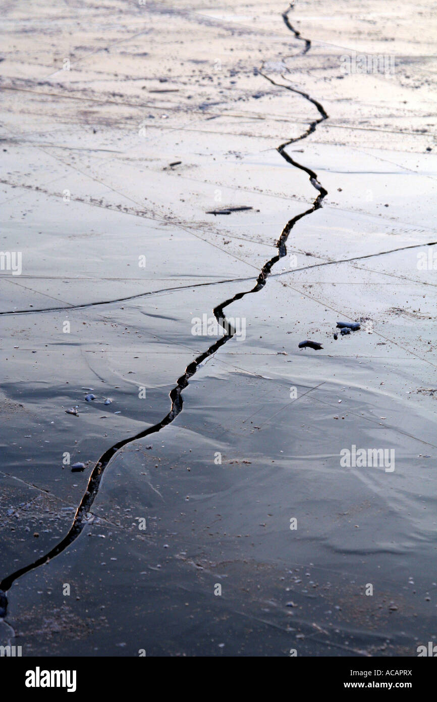 Zu rissen -Fotos und -Bildmaterial in hoher Auflösung – Alamy