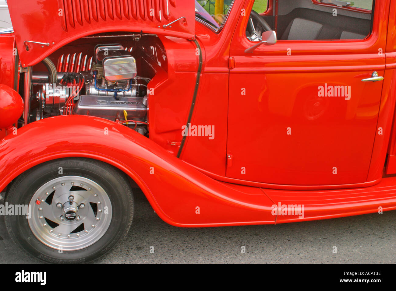Alte ford fahrzeuge -Fotos und -Bildmaterial in hoher Auflösung – Alamy