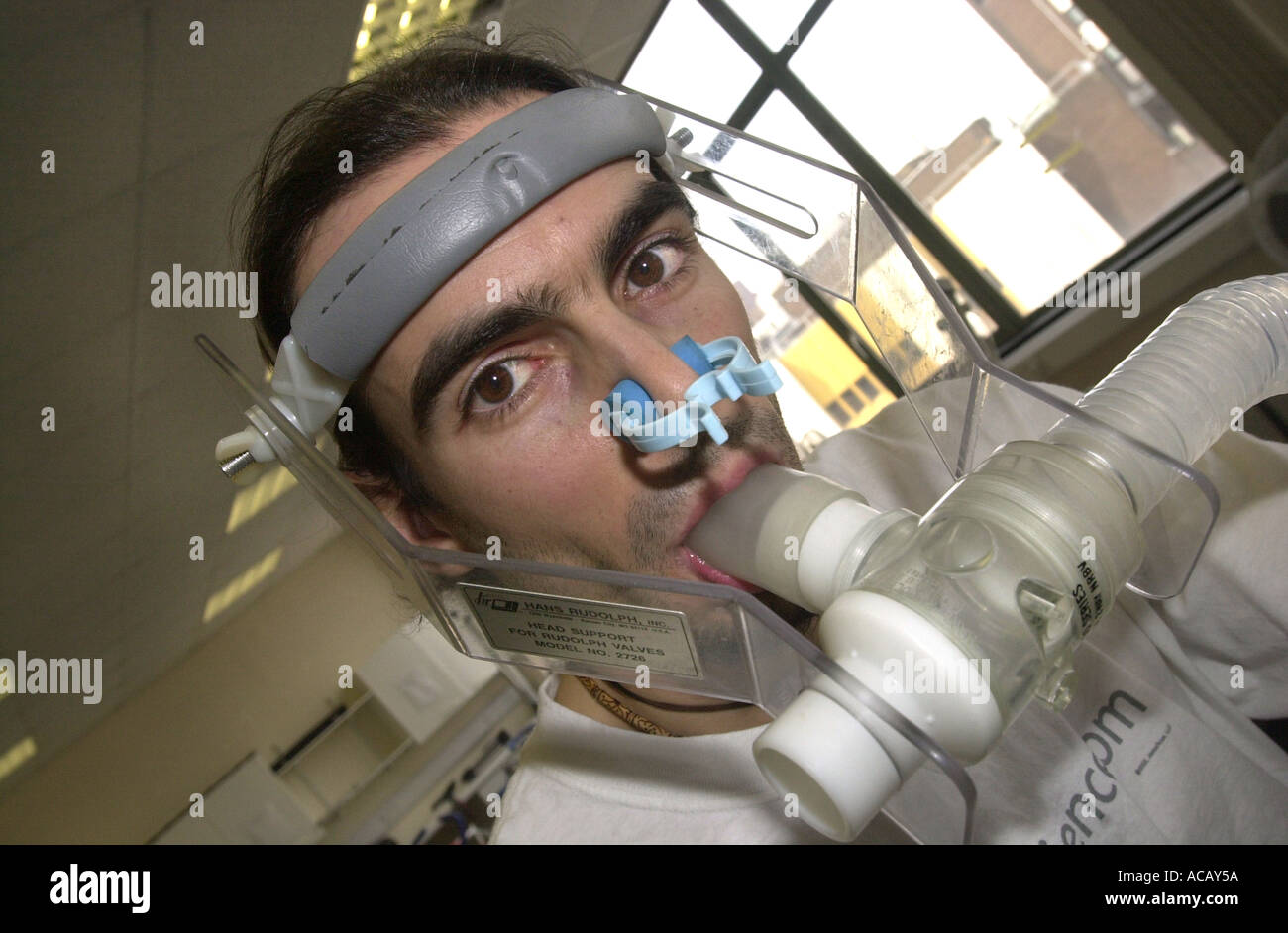 Respiratory mask -Fotos und -Bildmaterial in hoher Auflösung – Alamy