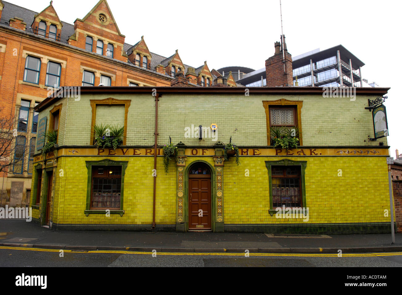 Peveril of the peak manchester -Fotos und -Bildmaterial in hoher ...