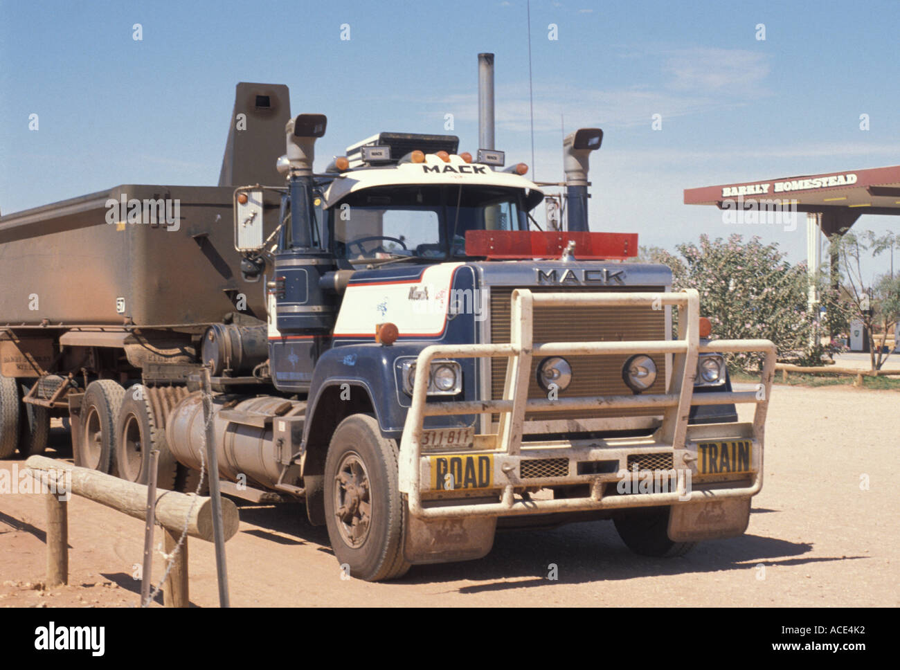 Mack truck australia -Fotos und -Bildmaterial in hoher Auflösung – Alamy