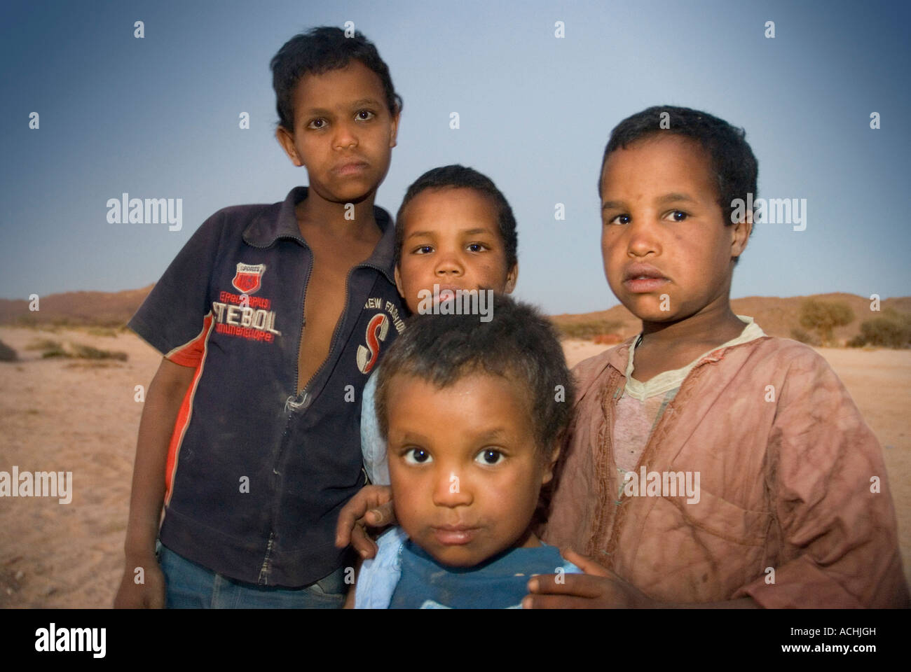 Tuareg children -Fotos und -Bildmaterial in hoher Auflösung – Alamy