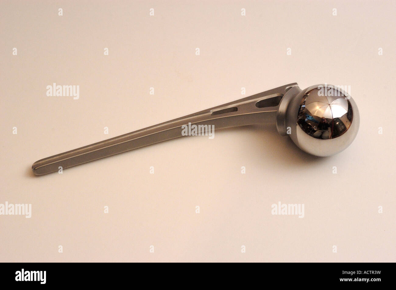 Hüft prothese -Fotos und -Bildmaterial in hoher Auflösung – Alamy