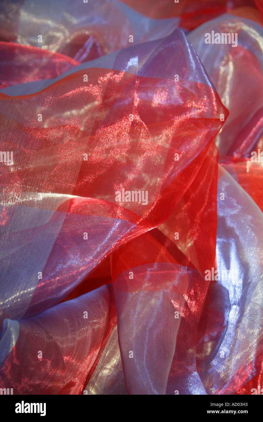 Silk material -Fotos und -Bildmaterial in hoher Auflösung – Alamy