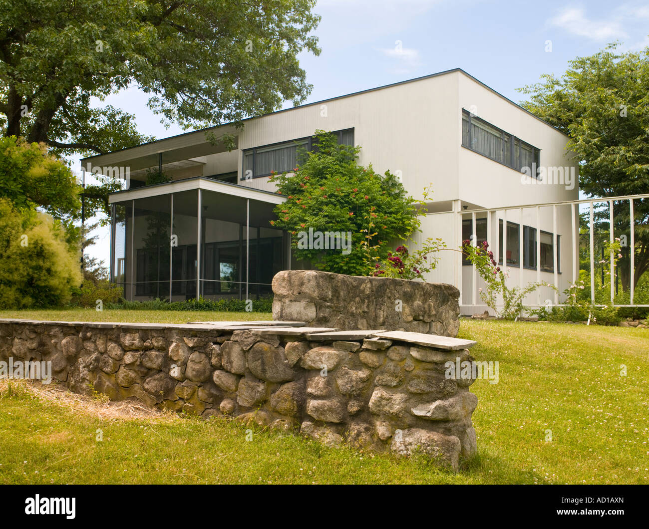 Walter Gropius Haus, Lincoln, Massachusetts, USA Stockfotografie - Alamy