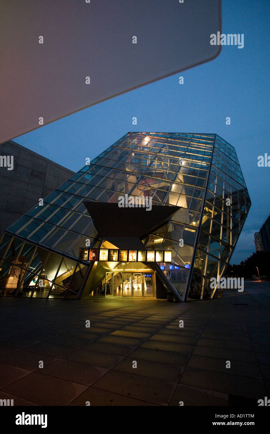 Ufa cinema palace -Fotos und -Bildmaterial in hoher Auflösung – Alamy