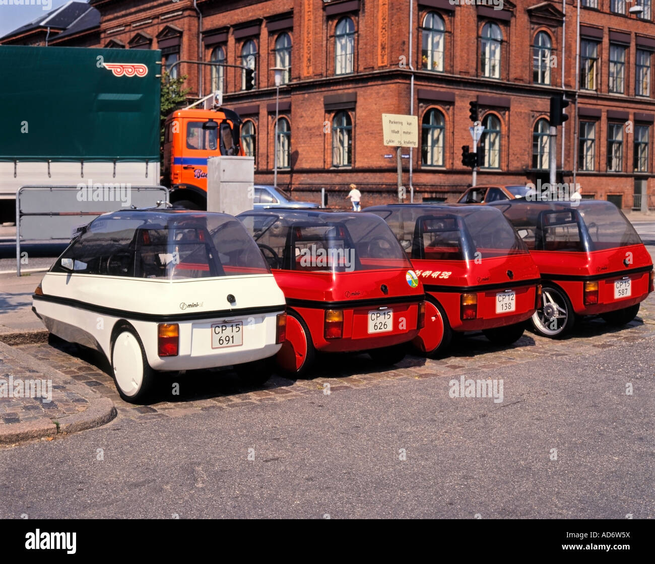 Mini-El Elektroautos in Randers, Dänemark geparkt Stockfotografie - Alamy