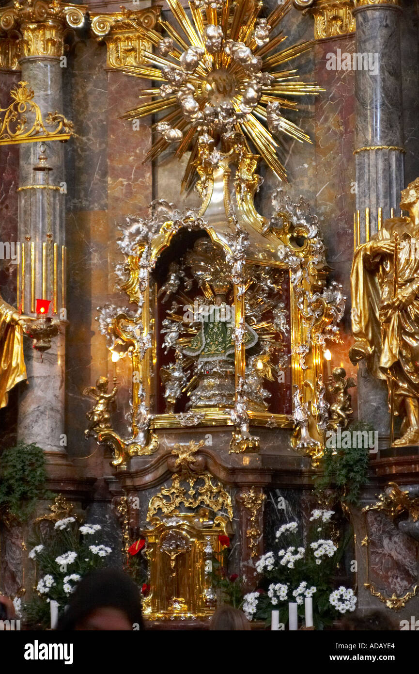 Säugling Prager Jesulein Altar an unsere Liebe Frau von Sieg Kirche ...