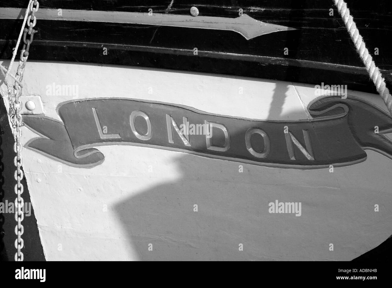 Thames barge detail Schwarzweiß-Stockfotos und -bilder - Alamy