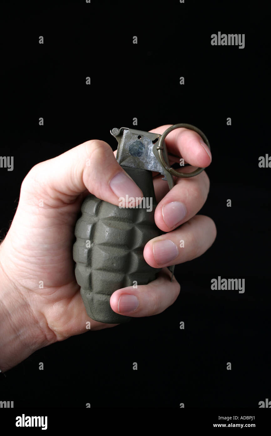 Hand grenade -Fotos und -Bildmaterial in hoher Auflösung – Alamy