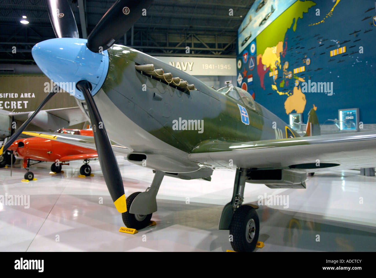 Supermarine Spitfire MK Ix MJ772 1943 Flugzeuge auf dem Display an der ...