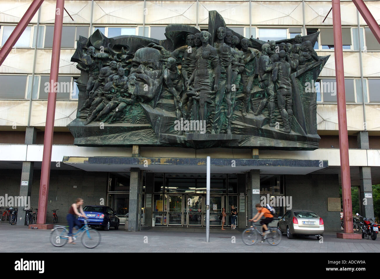 Karl marx university -Fotos und -Bildmaterial in hoher Auflösung – Alamy