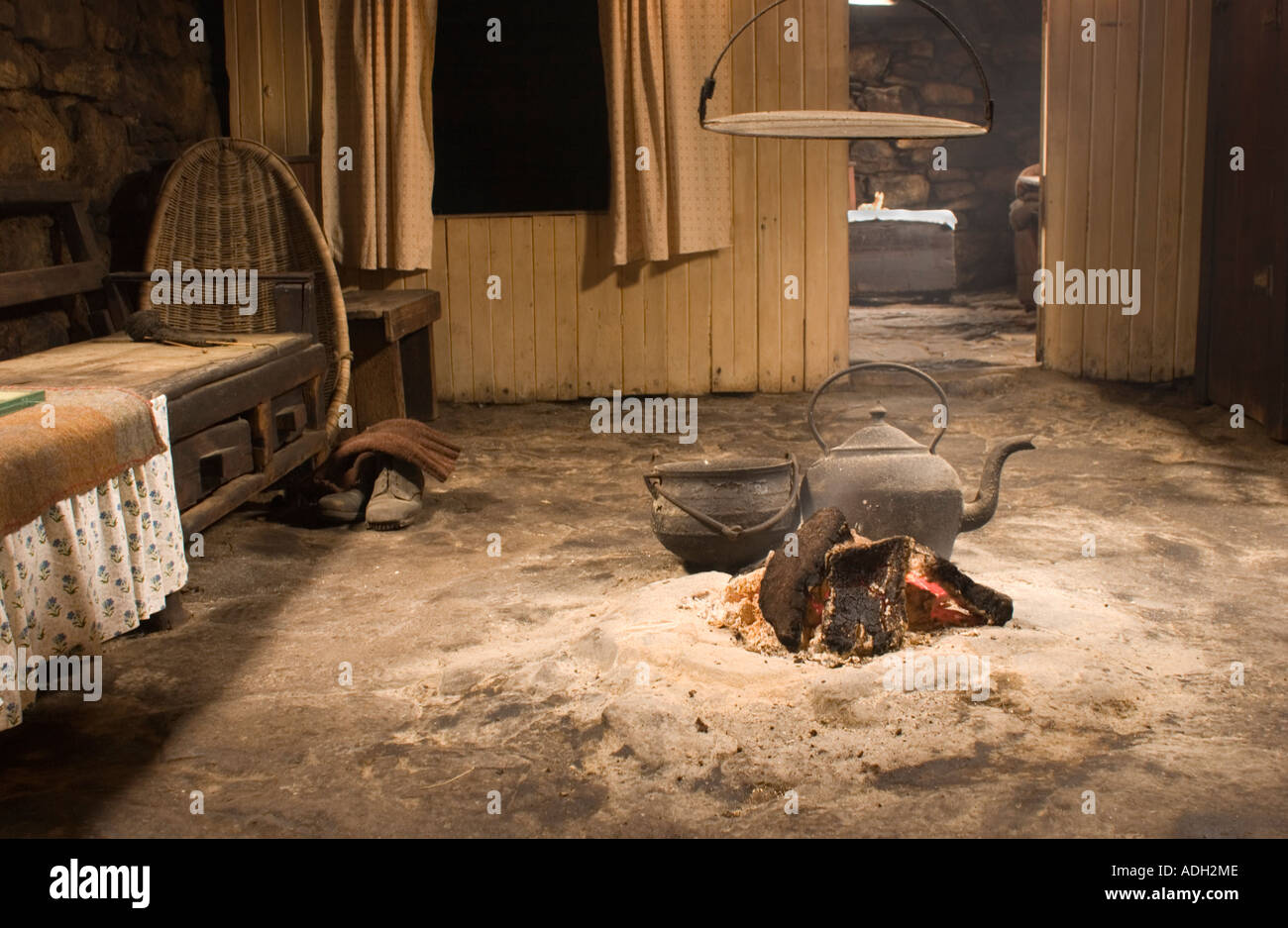 Feuer gardine -Fotos und -Bildmaterial in hoher Auflösung – Alamy