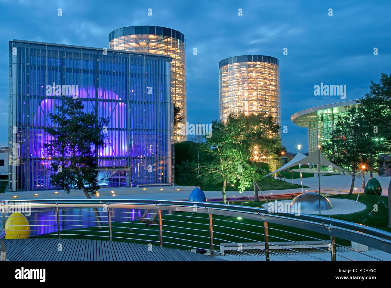 Volkswagen factory wolfsburg autostadt -Fotos und -Bildmaterial in hoher Auflösung - Seite 2 - Alamy