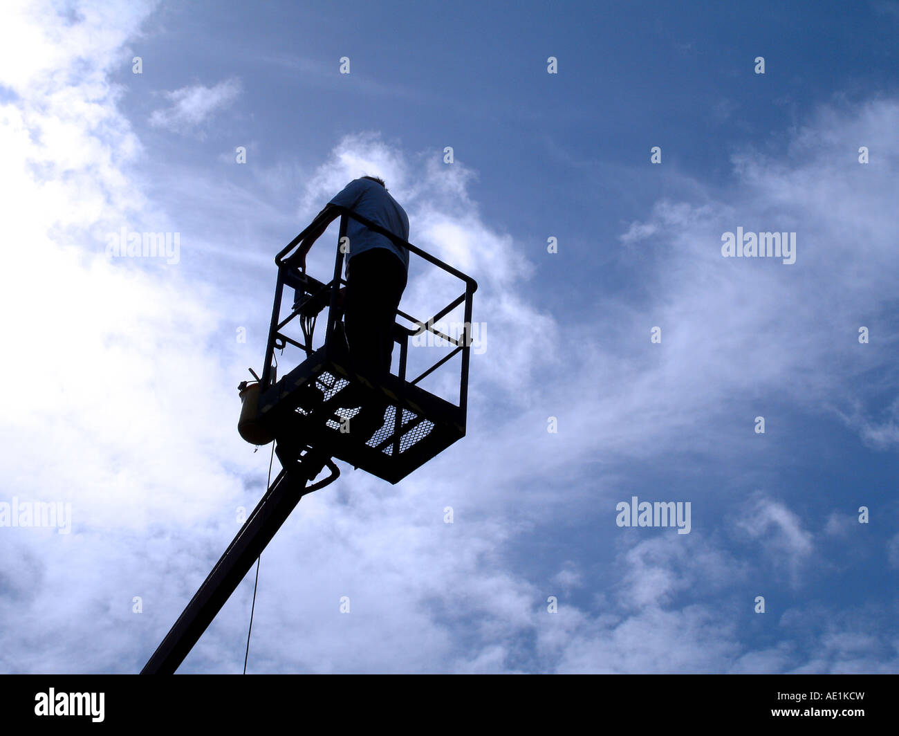 Mann in shilouette -Fotos und -Bildmaterial in hoher Auflösung – Alamy