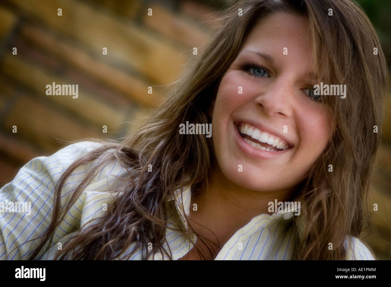 Schönes mädchen teen 16 18 -Fotos und -Bildmaterial in hoher Auflösung ...