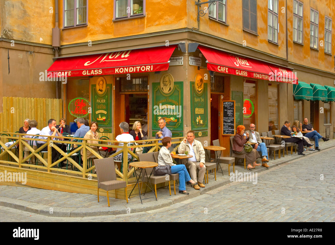 Stockholm gamla stan bar -Fotos und -Bildmaterial in hoher Auflösung ...