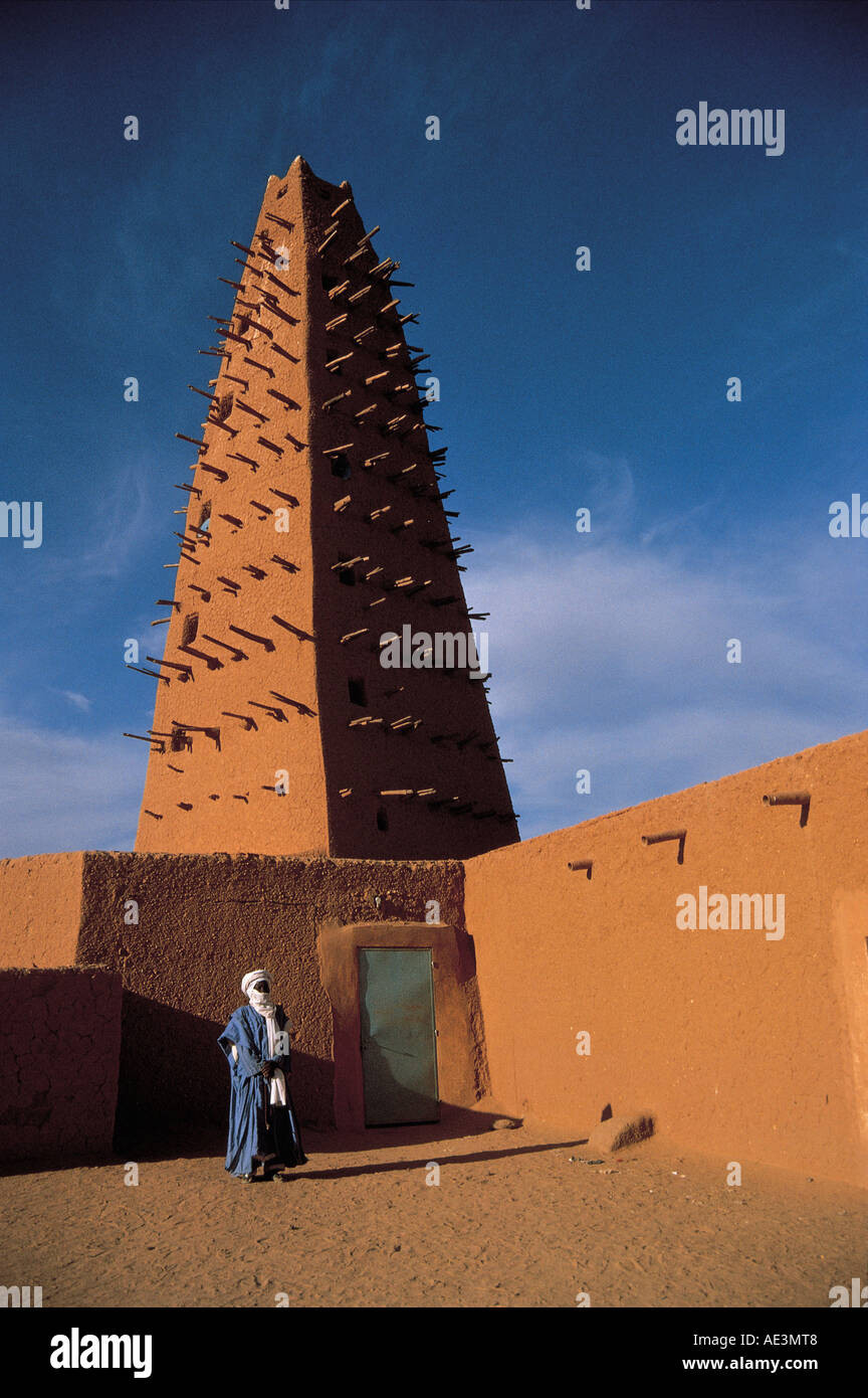 Agadez mosque niger west africa -Fotos und -Bildmaterial in hoher Auflösung – Alamy