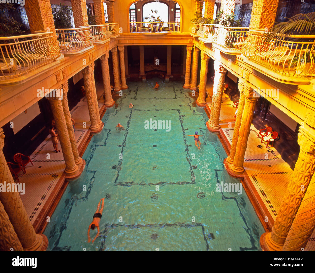 Ungarn-Budapest Gellert Spa Resort Hotel-pool Stockfotografie - Alamy