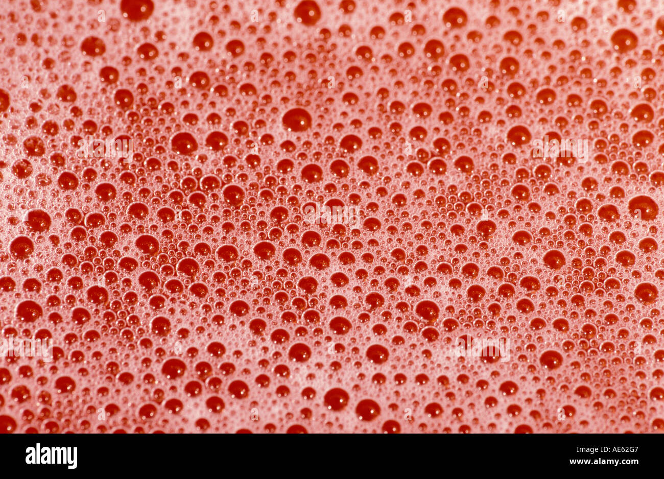 Wasserblasen horizontal -Fotos und -Bildmaterial in hoher Auflösung – Alamy
