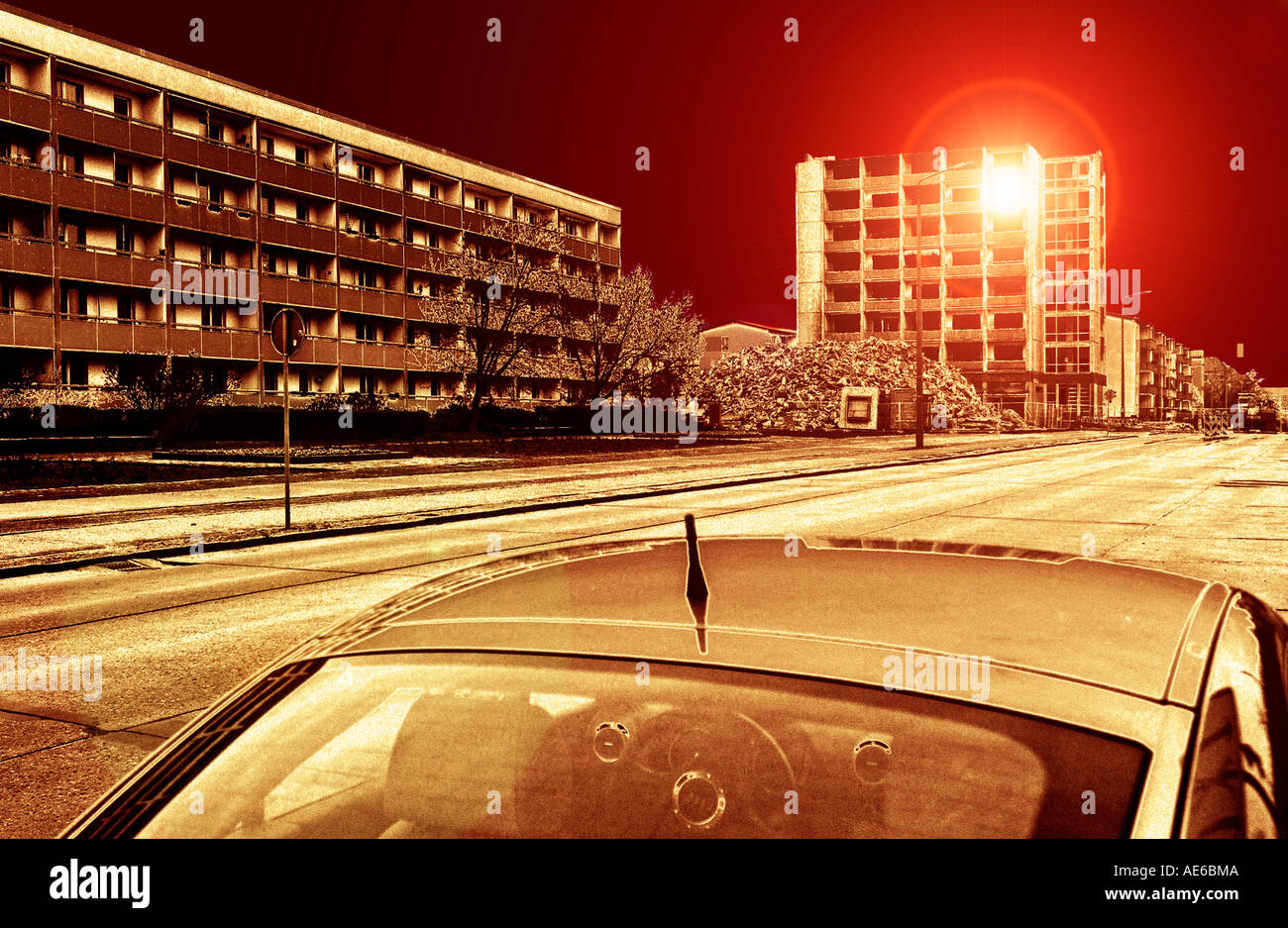 das Ende Hochhaus Abriss verlassene Straße manipulierten Bild ...