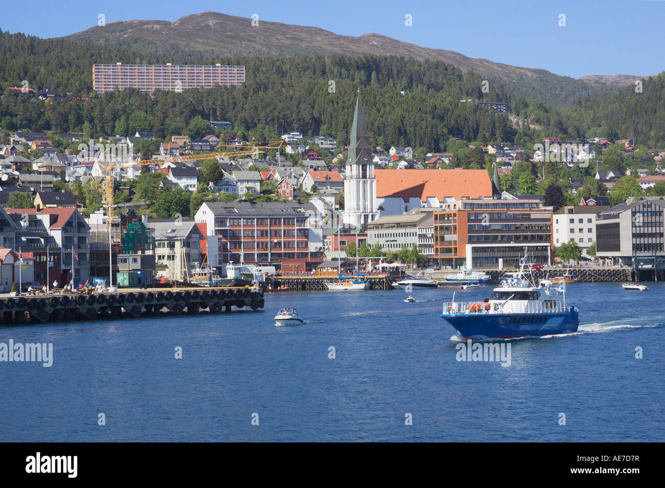 Norway molde harbour -Fotos und -Bildmaterial in hoher Auflösung – Alamy