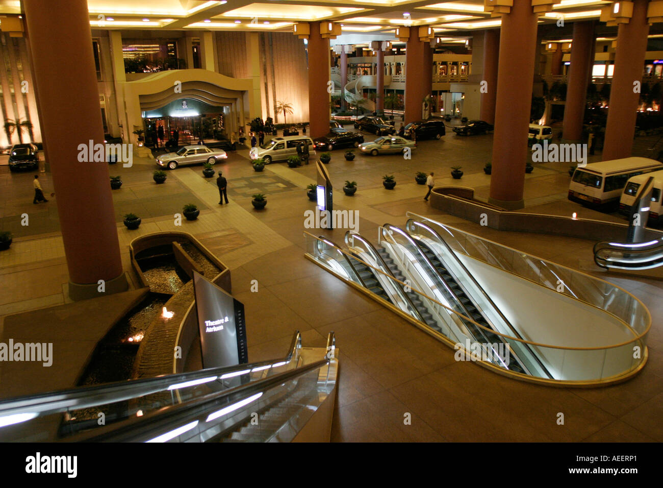 Mit shanghai -Fotos und -Bildmaterial in hoher Auflösung – Alamy
